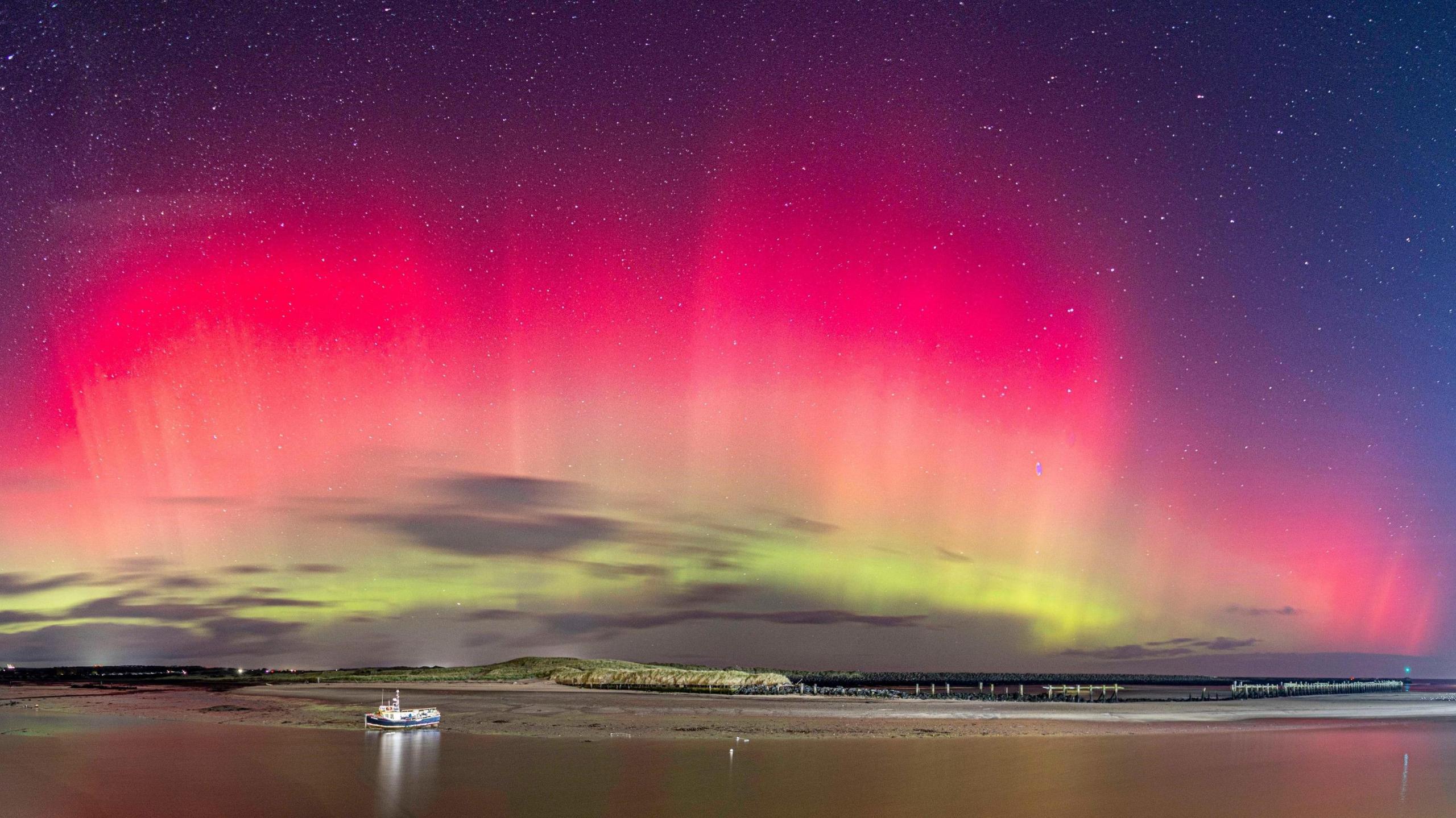 Northern Lights to Dazzle UK Skies Tonight – Scotland Set for the Best ...